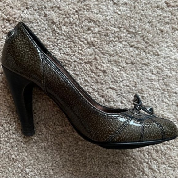 Isabella Fiore | Shoes | Isabella Fiore Vero Cuoio Green High Heel ...